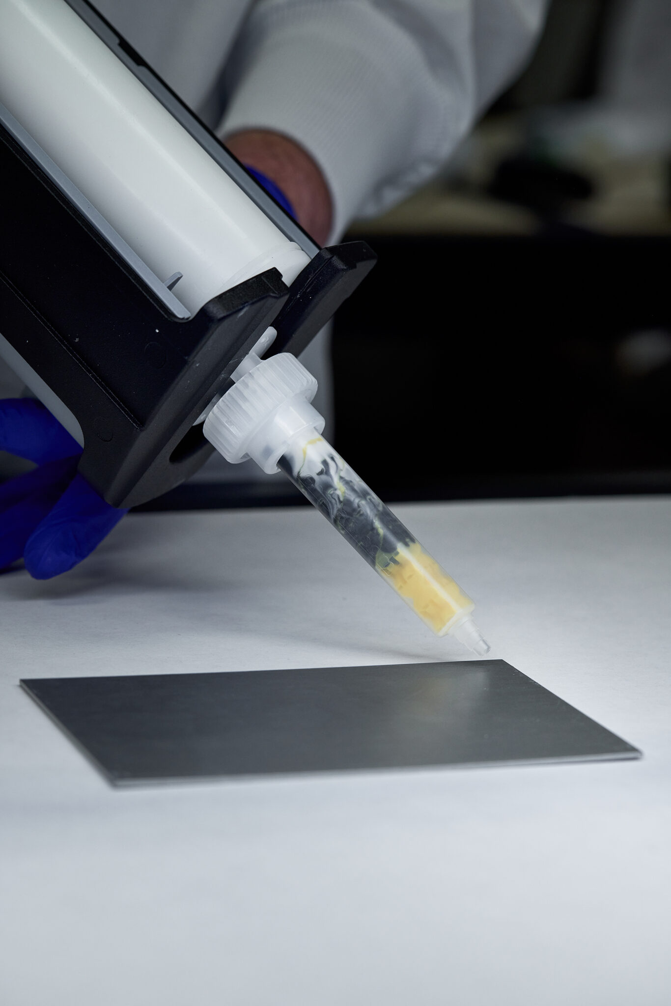 Static Mixers for 2-Part Adhesives | Reduce Waste with Re Mixers